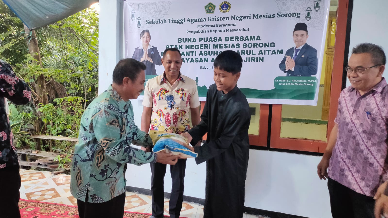 STAKN Mesias Sorong Gelar Buka Puasa Bersama Anak Panti Asuhan, Perkuat ...